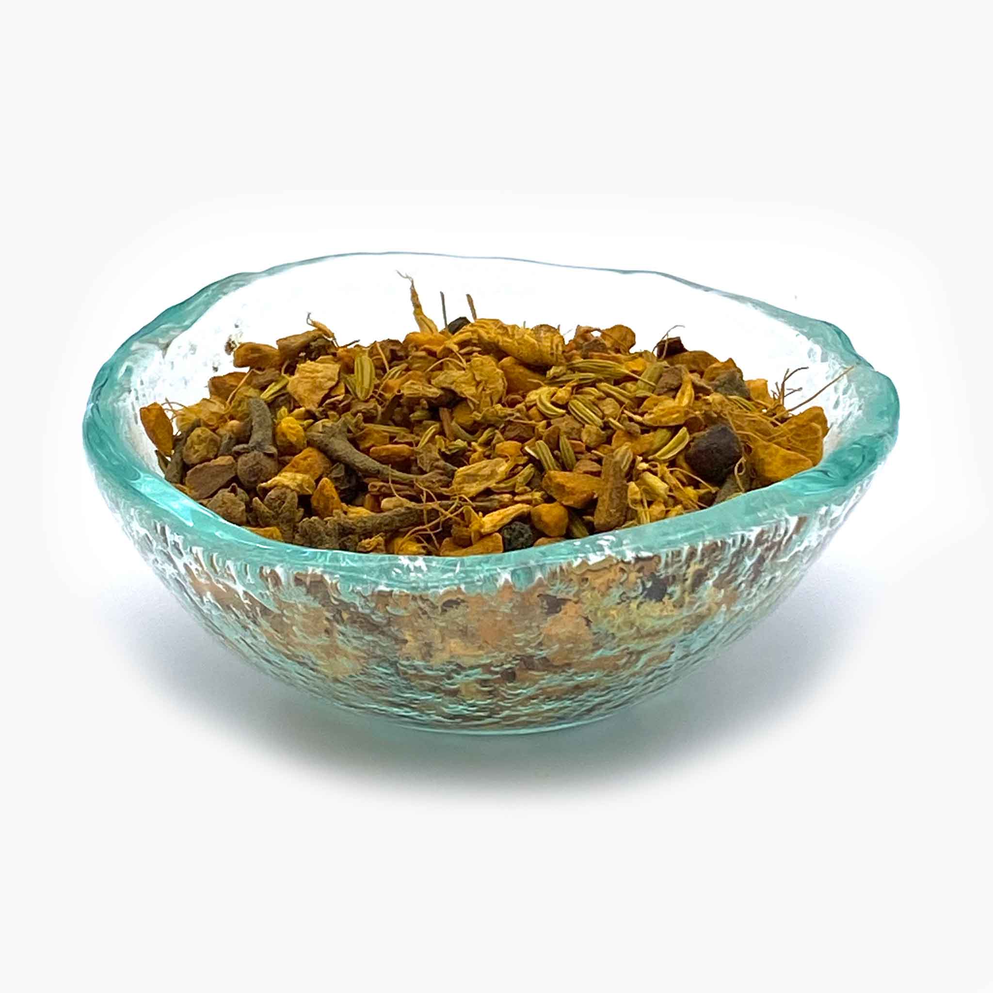 TURMERIC CHAI TEA | A bright, golden herbal chai tea – tealeavz.com